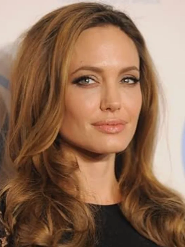 Angelina Jolie (Model) Biography, Wiki, Age, Career, Height, Weight, Boyfriend, Net Worth & More ...