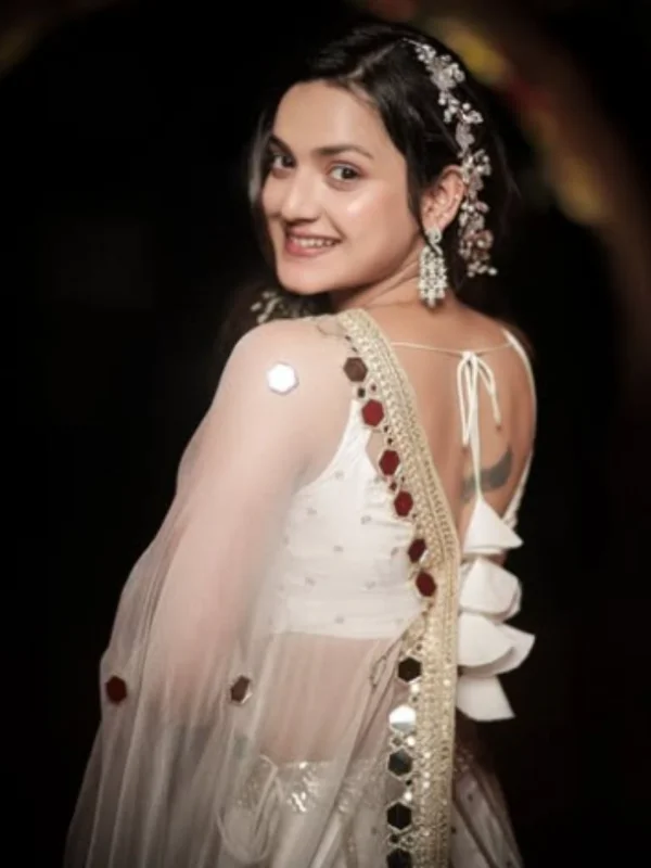 Jasmine Rath Biography, Wiki, Age, Height, Career, Net Worth and More ...