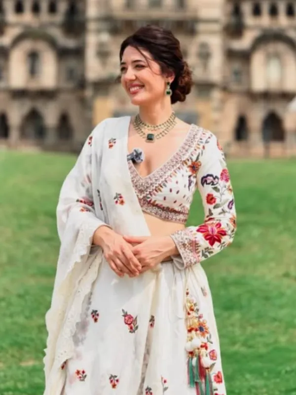 Tanya Khanijow (Model) Biography, Wiki, Age, Career, Height, Weight, Boyfriend, Net Worth & More ...